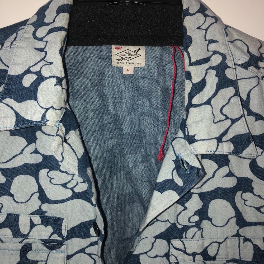 Levi’s Falling Leaves Button Down Shirt - Gem